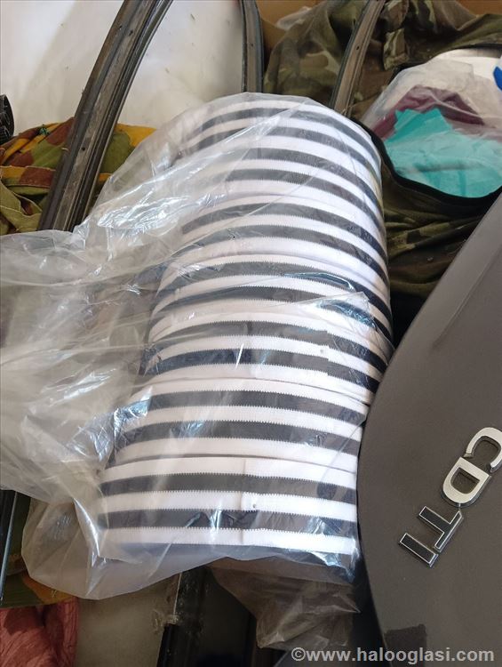 Traka za trenerke dresove Adidas | Halo Oglasi