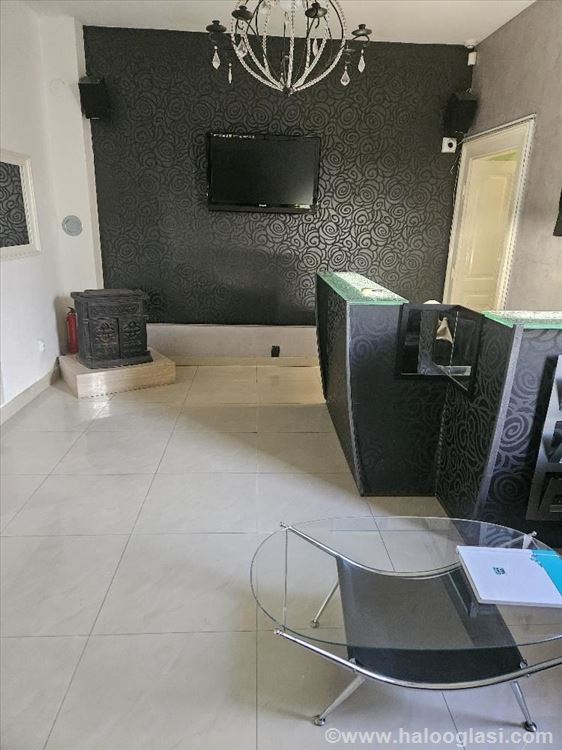 Stari grad, poslovni prostor - ordinacija, 120m2 I | Halo Oglasi