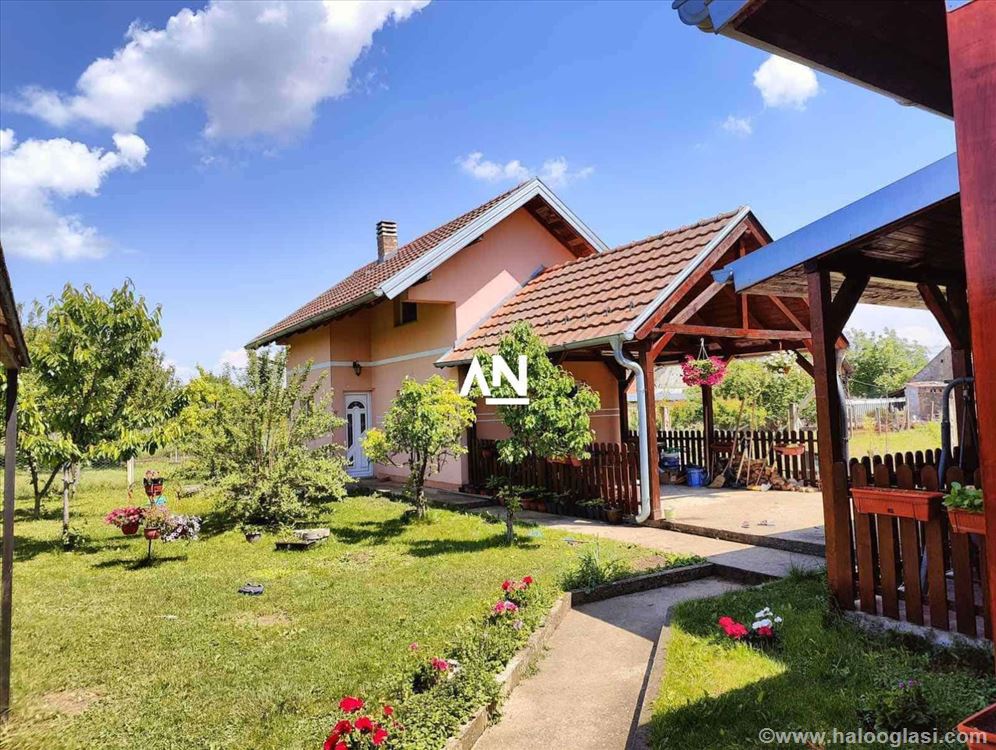 Vršac, Pavliš, Novosadska ID#38616 | Halo Oglasi